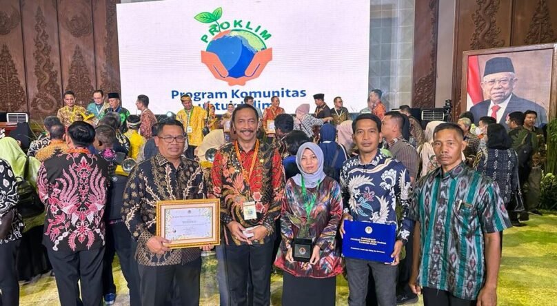 Diterima Wakil Bupati, Pemkab Wajo Terima Penghargaan Proklim Kategori ...